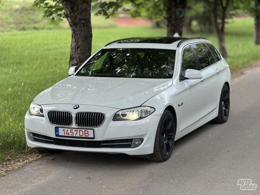 White BMW 520 2012 in Kaunas, with an engine capacity of 2.00 L and mileage of 237 thousand km for 8300 €, photo 3 on AUTOMOTO.COM.LV