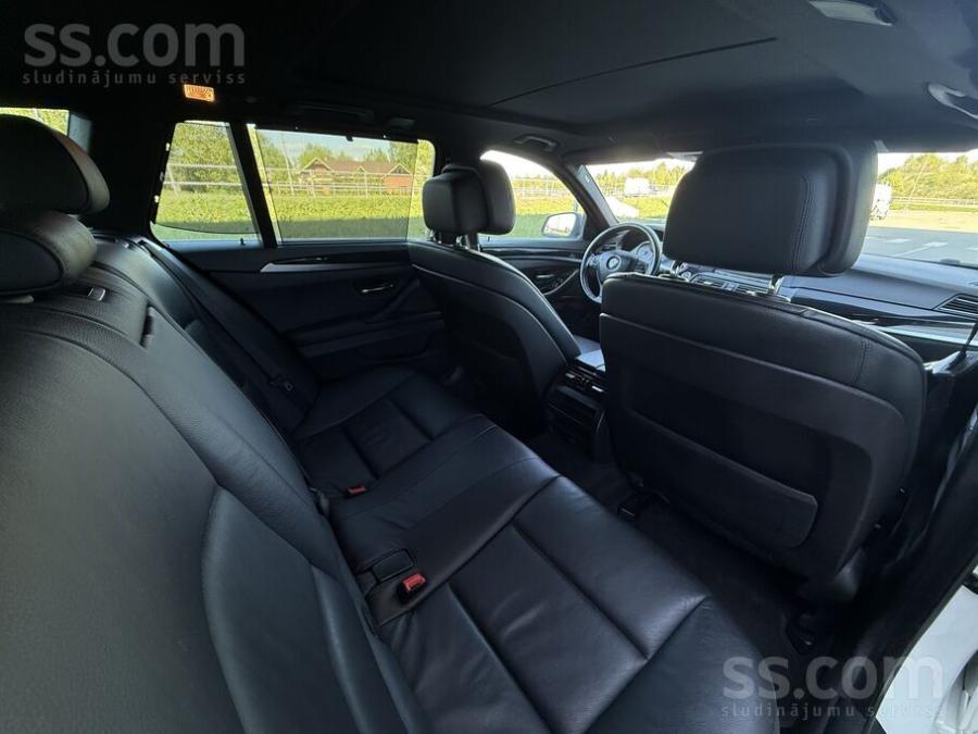 White BMW 520 2012 in Rezekne, with an engine capacity of 2.00 L and mileage of 277 thousand km for 7990 €, photo 11 on AUTOMOTO.COM.LV