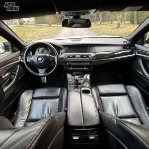 White BMW 520 2012 in Vilnius, with an engine capacity of 2.00 L and mileage of 226 thousand km for 7250 €, photo 3 on AUTOMOTO.COM.LV