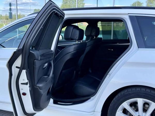 White BMW 520 2012 in Rezekne, with an engine capacity of 2.00 L and mileage of 277 thousand km for 7990 €, photo 8 on AUTOMOTO.COM.LV