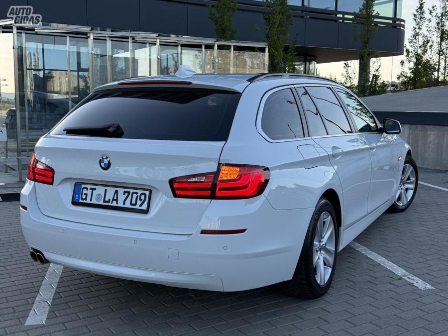 White BMW 520 2012 in Kaunas, with an engine capacity of 2.00 L and mileage of 298 thousand km for 7990 €, photo 3 on AUTOMOTO.COM.LV