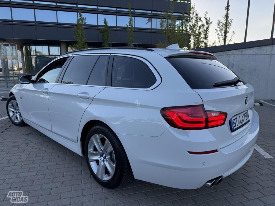 White BMW 520 2012 in Kaunas, with an engine capacity of 2.00 L and mileage of 298 thousand km for 7990 €, photo 15 on AUTOMOTO.COM.LV