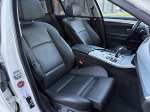 White BMW 520 2012 in Kaunas, with an engine capacity of 2.00 L and mileage of 298 thousand km for 7990 €, photo 21 on AUTOMOTO.COM.LV
