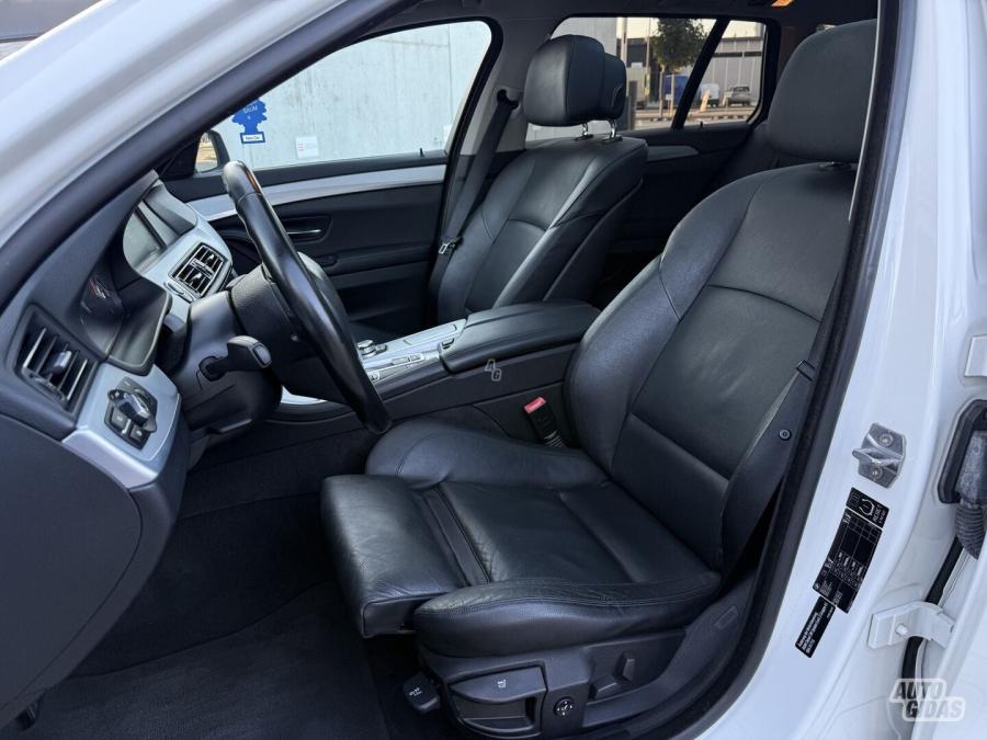 White BMW 520 2012 in Kaunas, with an engine capacity of 2.00 L and mileage of 298 thousand km for 7990 €, photo 24 on AUTOMOTO.COM.LV