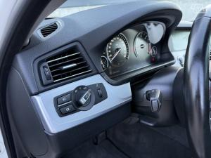 White BMW 520 2012 in Kaunas, with an engine capacity of 2.00 L and mileage of 298 thousand km for 7990 €, photo 30 on AUTOMOTO.COM.LV