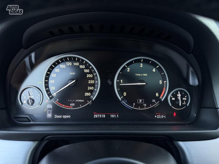 White BMW 520 2012 in Kaunas, with an engine capacity of 2.00 L and mileage of 298 thousand km for 7990 €, photo 37 on AUTOMOTO.COM.LV