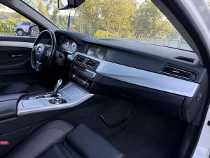 Balts BMW 520 2012 Kauņa, ar dzinēja tilpumu 2.00 L un nobraukumu 298 tūkst. km par 7990 €, foto 19 vietnē AUTOMOTO.COM.LV