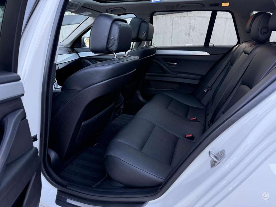 Balts BMW 520 2012 Kauņa, ar dzinēja tilpumu 2.00 L un nobraukumu 298 tūkst. km par 7990 €, foto 27 vietnē AUTOMOTO.COM.LV