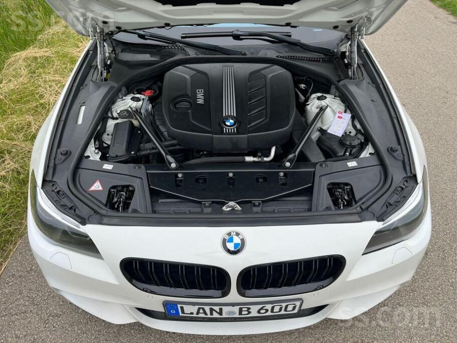Balts BMW 520 2012 Jelgava, ar dzinēja tilpumu 2.00 L un nobraukumu 314 tūkst. km par 10750 €, foto 29 vietnē AUTOMOTO.COM.LV