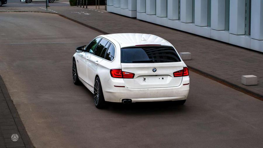 White BMW 520 2012 in Vilnius, with an engine capacity of 2.00 L and mileage of 429 thousand km for 7200 €, photo 9 on AUTOMOTO.COM.LV