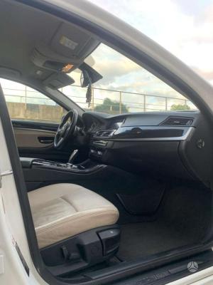 White BMW 520 2012 in Vilnius, with an engine capacity of 2.00 L and mileage of 429 thousand km for 7200 €, photo 15 on AUTOMOTO.COM.LV