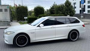 White BMW 520 2012 in Vilnius, with an engine capacity of 2.00 L and mileage of 314 thousand km for 9500 €, photo 17 on AUTOMOTO.COM.LV
