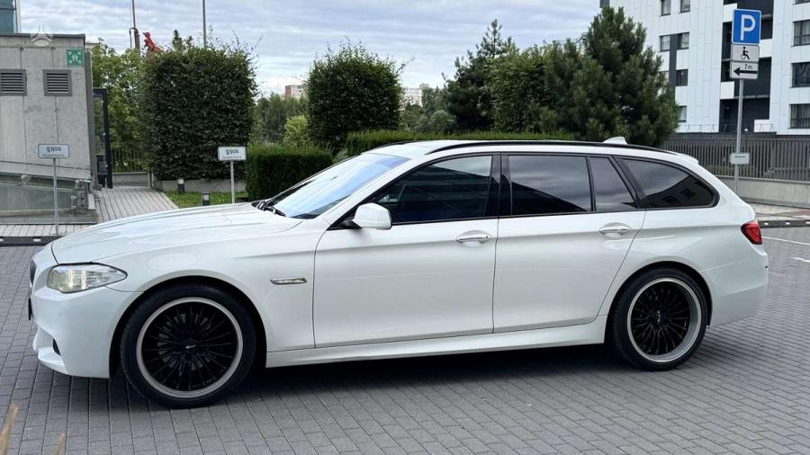 White BMW 520 2012 in Vilnius, with an engine capacity of 2.00 L and mileage of 314 thousand km for 9500 €, photo 21 on AUTOMOTO.COM.LV