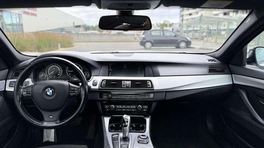 White BMW 520 2012 in Vilnius, with an engine capacity of 2.00 L and mileage of 314 thousand km for 9500 €, photo 26 on AUTOMOTO.COM.LV