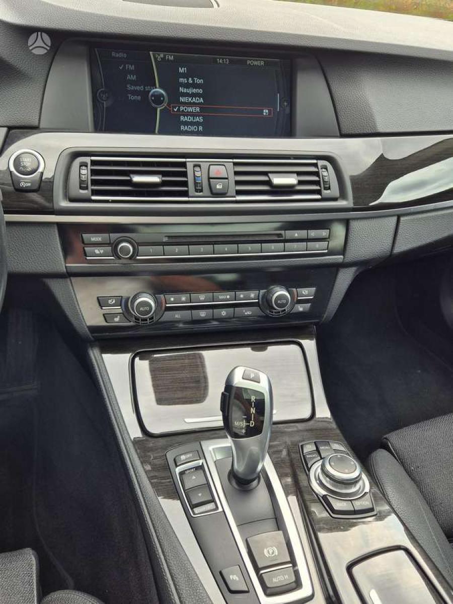 White BMW 520 2012 in Vilnius, with an engine capacity of 2.00 L and mileage of 330 thousand km for 8800 €, photo 13 on AUTOMOTO.COM.LV