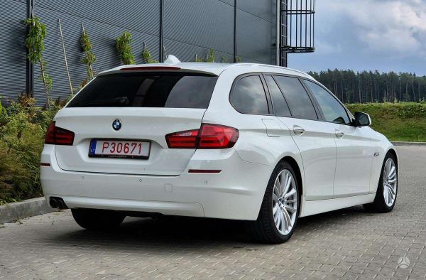 White BMW 520 2012 in Vilnius, with an engine capacity of 2.00 L and mileage of 330 thousand km for 7999 €, photo 7 on AUTOMOTO.COM.LV