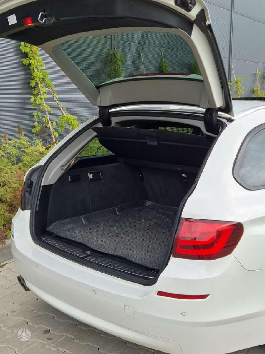 White BMW 520 2012 in Vilnius, with an engine capacity of 2.00 L and mileage of 330 thousand km for 7999 €, photo 19 on AUTOMOTO.COM.LV