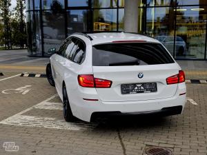 White BMW 520 2012 in Kaunas, with an engine capacity of 2.00 L and mileage of 326 thousand km for 8599 €, photo 9 on AUTOMOTO.COM.LV