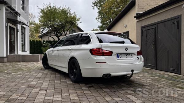 Balts BMW 520 2012 Rīga, ar dzinēja tilpumu 2.00 L un nobraukumu 230 tūkst. km par 11500 €, foto 3 vietnē AUTOMOTO.COM.LV