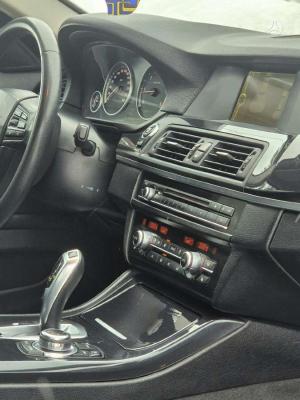 Balts BMW 520 2013 Viļņa, ar dzinēja tilpumu 2.00 L un nobraukumu 330 tūkst. km par 6999 €, foto 10 vietnē AUTOMOTO.COM.LV