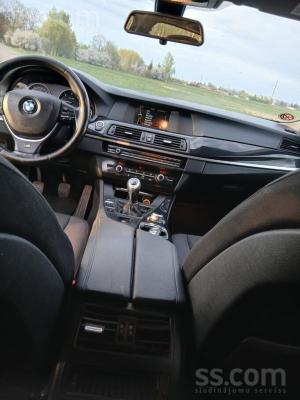 White BMW 520 2013 in Bauska, with an engine capacity of 2.00 L and mileage of 311 thousand km for 6250 €, photo 7 on AUTOMOTO.COM.LV