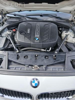 White BMW 520 2013 in Bauska, with an engine capacity of 2.00 L and mileage of 311 thousand km for 6250 €, photo 8 on AUTOMOTO.COM.LV
