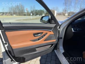Balts BMW 520 2013 Cēsis, ar dzinēja tilpumu 2.00 L un nobraukumu 310 tūkst. km par 9850 €, foto 15 vietnē AUTOMOTO.COM.LV