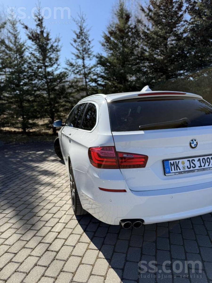Balts BMW 520 2013 Cēsis, ar dzinēja tilpumu 2.00 L un nobraukumu 310 tūkst. km par 9850 €, foto 22 vietnē AUTOMOTO.COM.LV