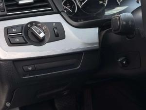 White BMW 520 2013 in Kaunas, with an engine capacity of 2.00 L and mileage of 280 thousand km for 9950 €, photo 15 on AUTOMOTO.COM.LV