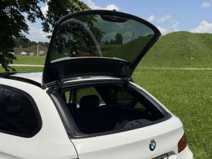 White BMW 520 2013 in Kaunas, with an engine capacity of 2.00 L and mileage of 280 thousand km for 9950 €, photo 24 on AUTOMOTO.COM.LV