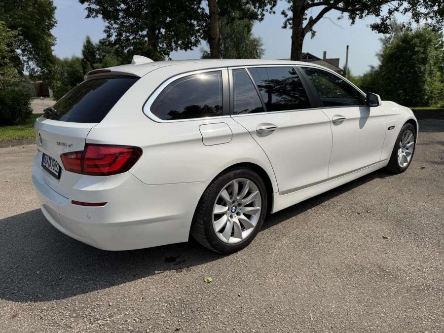 Balts BMW 520 2013 Tauragė, ar dzinēja tilpumu 2.00 L un nobraukumu 275 tūkst. km par 7200 €, foto 4 vietnē AUTOMOTO.COM.LV