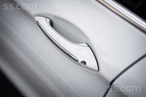 White BMW 520 2013 in Riga, with an engine capacity of 2.00 L and mileage of 223 thousand km for 9750 €, photo 10 on AUTOMOTO.COM.LV