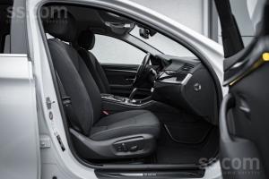 White BMW 520 2013 in Riga, with an engine capacity of 2.00 L and mileage of 223 thousand km for 9750 €, photo 13 on AUTOMOTO.COM.LV
