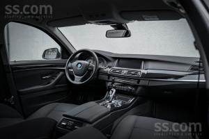 White BMW 520 2013 in Riga, with an engine capacity of 2.00 L and mileage of 223 thousand km for 9750 €, photo 16 on AUTOMOTO.COM.LV