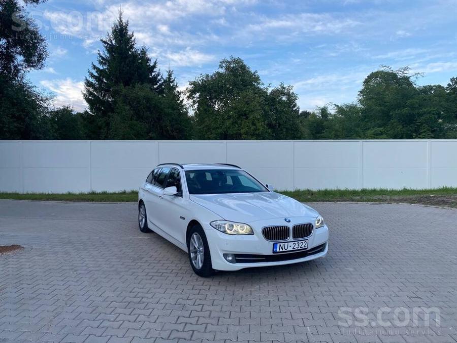 White BMW 520 2013 in Riga, with an engine capacity of 2.00 L and mileage of 337 thousand km for 8400 €, photo 1 on AUTOMOTO.COM.LV