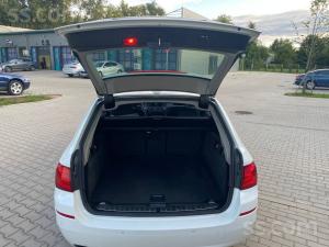 White BMW 520 2013 in Riga, with an engine capacity of 2.00 L and mileage of 337 thousand km for 8400 €, photo 8 on AUTOMOTO.COM.LV