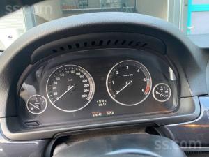 White BMW 520 2013 in Riga, with an engine capacity of 2.00 L and mileage of 337 thousand km for 8400 €, photo 11 on AUTOMOTO.COM.LV