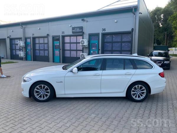 BMW 520 2013 in Riga on AUTOMOTO.COM.LV White BMW 520 2013 in Riga, with an engine capacity of 2.00 L and mileage of 337 thousand km for 8400 €, photo 9 on AUTOMOTO.COM.LV