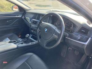 Balts BMW 520 2013 Kauņa, ar dzinēja tilpumu 2.00 L un nobraukumu 241 tūkst. km par 2750 €, foto 6 vietnē AUTOMOTO.COM.LV