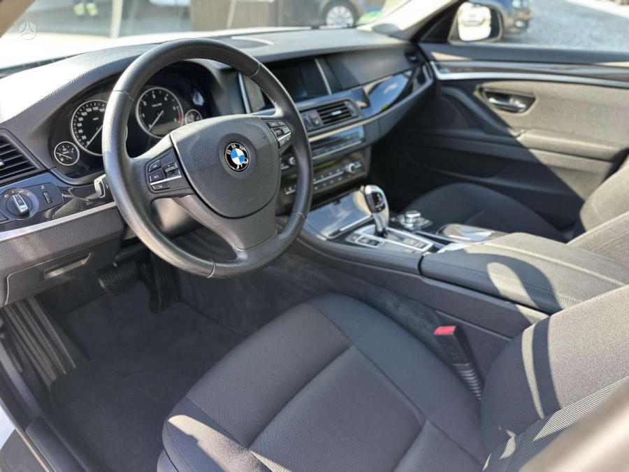 Balts BMW 520 2013 Telšiai, ar dzinēja tilpumu 2.00 L un nobraukumu 285 tūkst. km par 7200 €, foto 10 vietnē AUTOMOTO.COM.LV