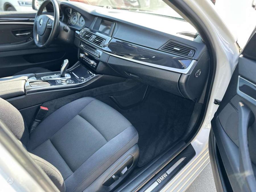 Balts BMW 520 2013 Telšiai, ar dzinēja tilpumu 2.00 L un nobraukumu 285 tūkst. km par 7200 €, foto 11 vietnē AUTOMOTO.COM.LV