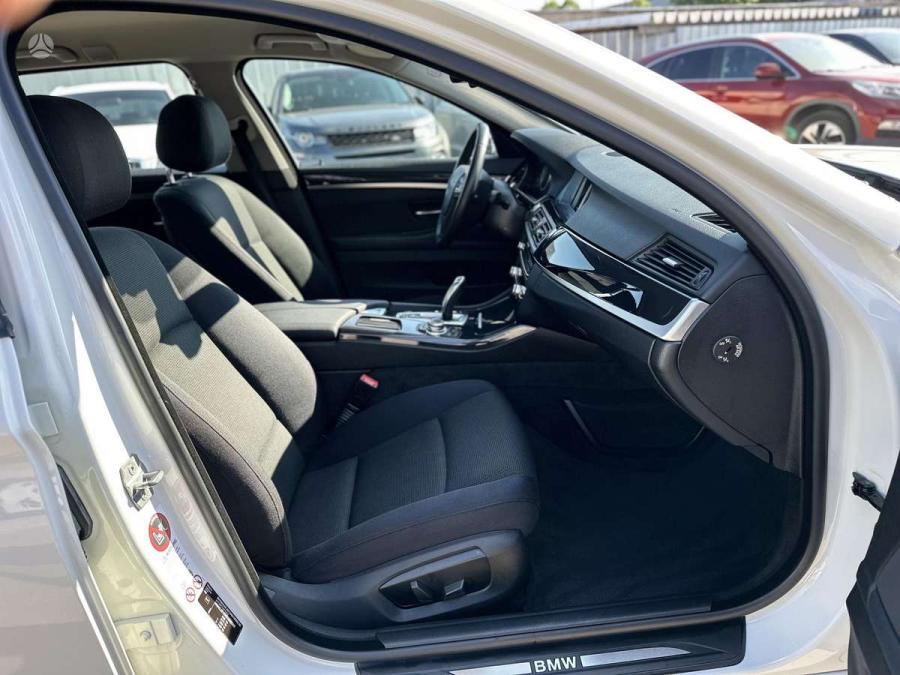Balts BMW 520 2013 Telšiai, ar dzinēja tilpumu 2.00 L un nobraukumu 285 tūkst. km par 7200 €, foto 12 vietnē AUTOMOTO.COM.LV