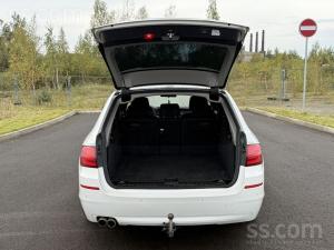 White BMW 520 2013 in Liepaja, with an engine capacity of 2.00 L and mileage of 331 thousand km for 7990 €, photo 21 on AUTOMOTO.COM.LV
