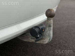 White BMW 520 2013 in Liepaja, with an engine capacity of 2.00 L and mileage of 331 thousand km for 7990 €, photo 18 on AUTOMOTO.COM.LV
