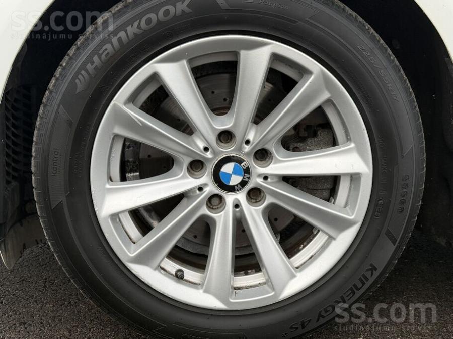 White BMW 520 2013 in Liepaja, with an engine capacity of 2.00 L and mileage of 331 thousand km for 7990 €, photo 20 on AUTOMOTO.COM.LV