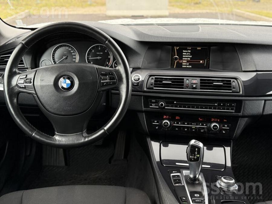 White BMW 520 2013 in Liepaja, with an engine capacity of 2.00 L and mileage of 331 thousand km for 7990 €, photo 33 on AUTOMOTO.COM.LV