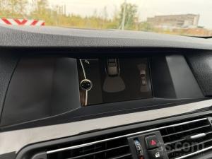 White BMW 520 2013 in Liepaja, with an engine capacity of 2.00 L and mileage of 331 thousand km for 7990 €, photo 45 on AUTOMOTO.COM.LV