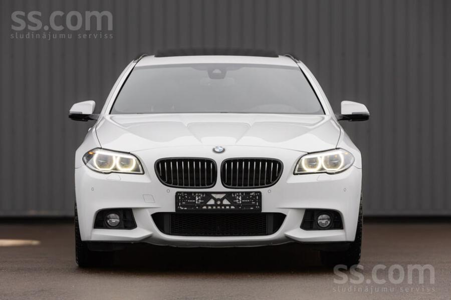 White BMW 520 2014 in Jelgava, with an engine capacity of 2.00 L and mileage of 0 thousand km for 14500 €, photo 3 on AUTOMOTO.COM.LV