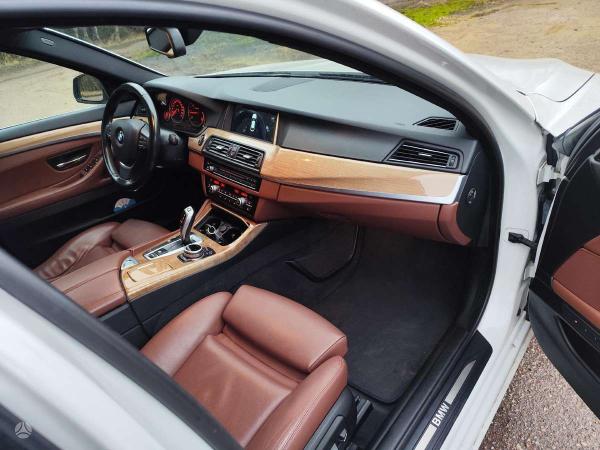 Balts BMW 520 2014 Kaišiadorys, ar dzinēja tilpumu 0.00 L un nobraukumu 216 tūkst. km par 9850 €, foto 10 vietnē AUTOMOTO.COM.LV