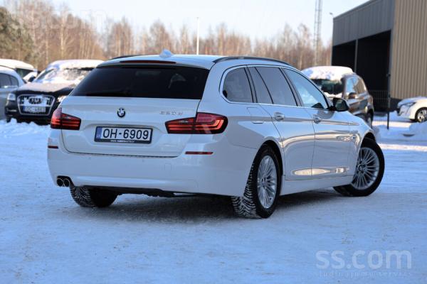 Balts BMW 520 2014 Jelgava, ar dzinēja tilpumu 2.00 L un nobraukumu 0 tūkst. km par 9990 €, foto 5 vietnē AUTOMOTO.COM.LV